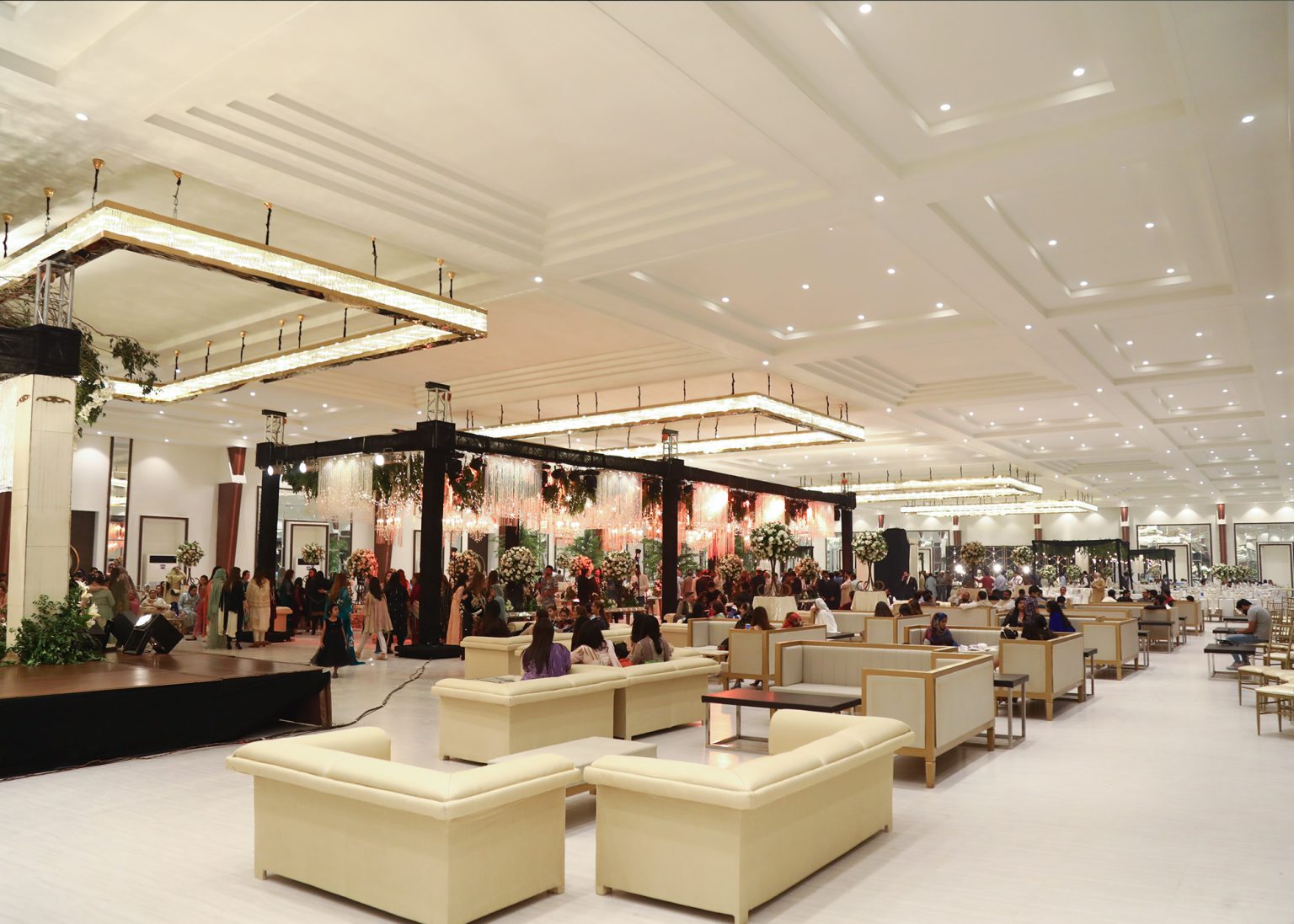 Banquets | The Dynasty Restaurant & Banquets